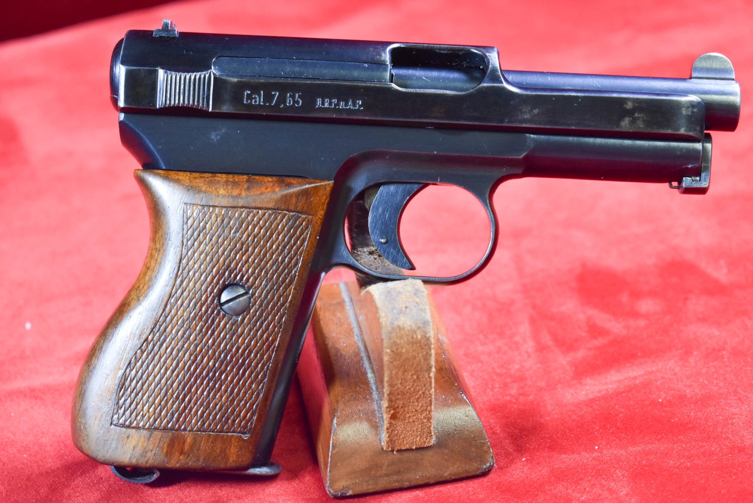 SOLD ULTRA RARE NAZI POLICE “EAGLE/C” MARKED MAUSER MODEL 1934 PISTOL ...