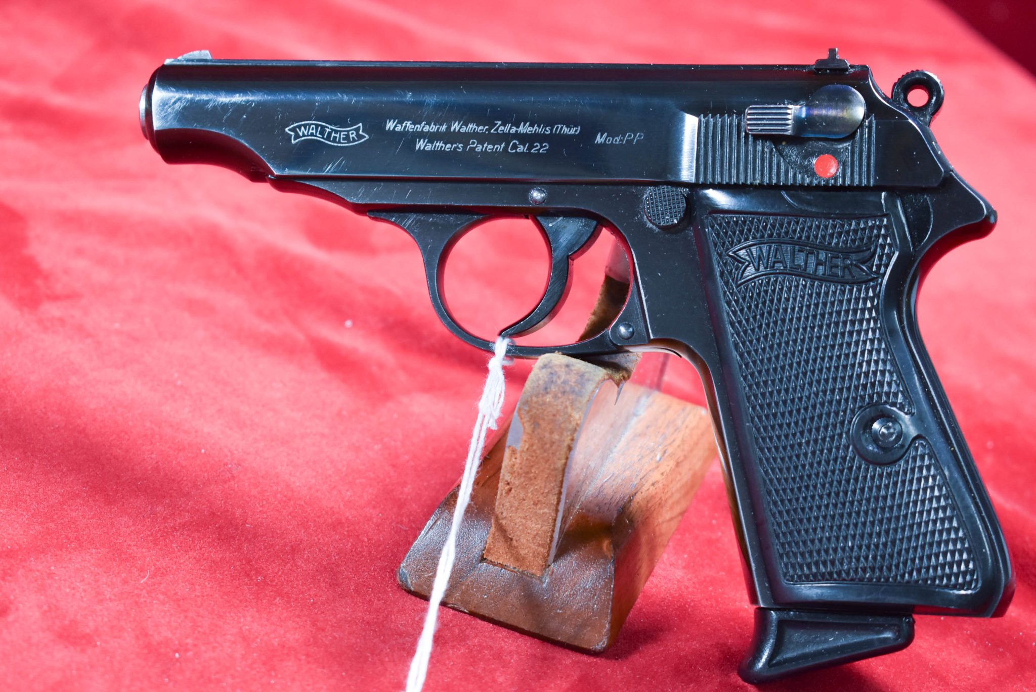 SOLD MINT CRISP IN ORIGINAL MATCHING BOX, 1938 WALTHER PP PISTOL, CROWN ...