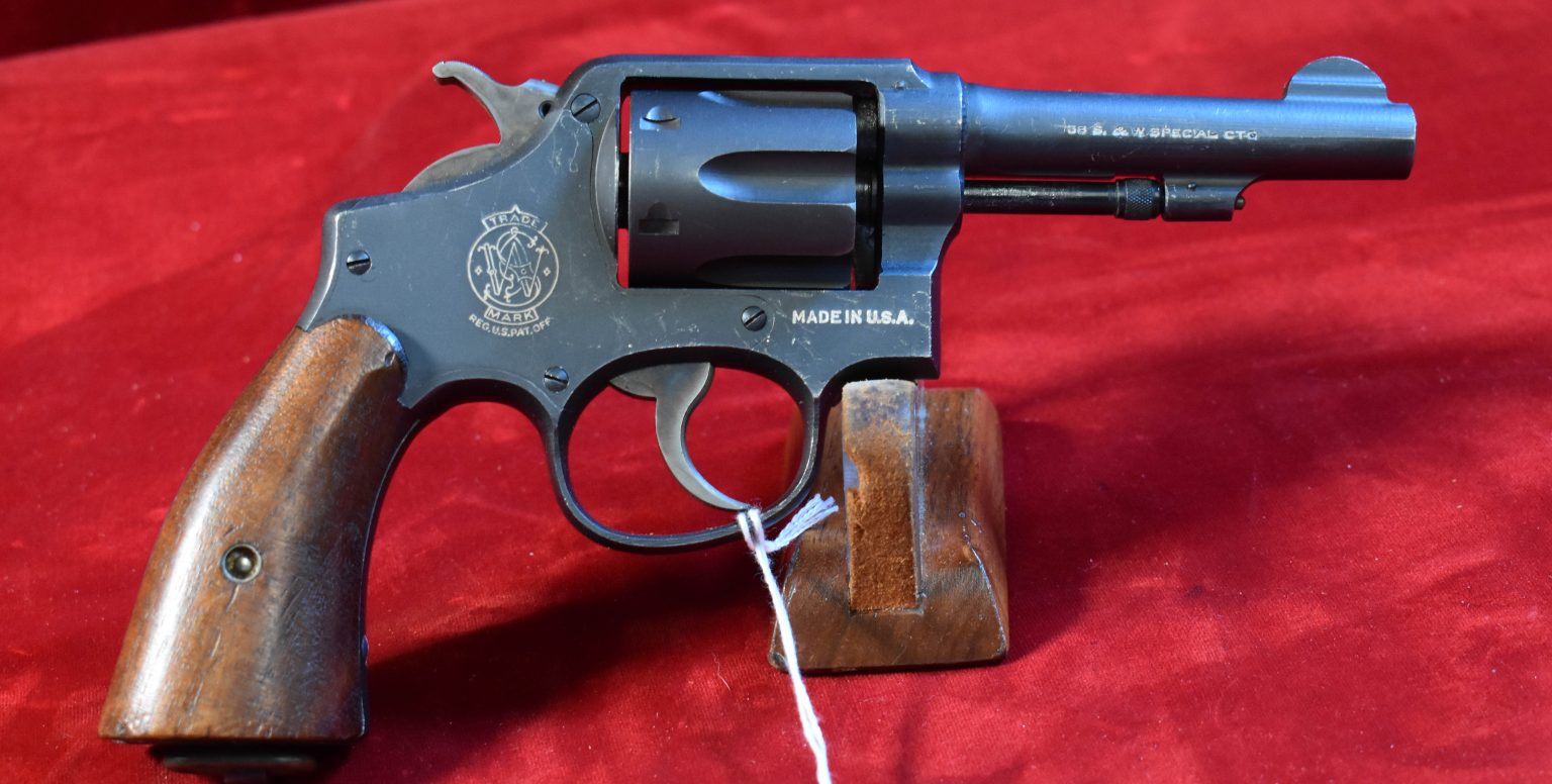 SOLD VERY CHOICE, US WWII NAVY MARKED SMITH & WESSON VICTORY REVOLVER & USN BOYT 43 SHOULDER ...